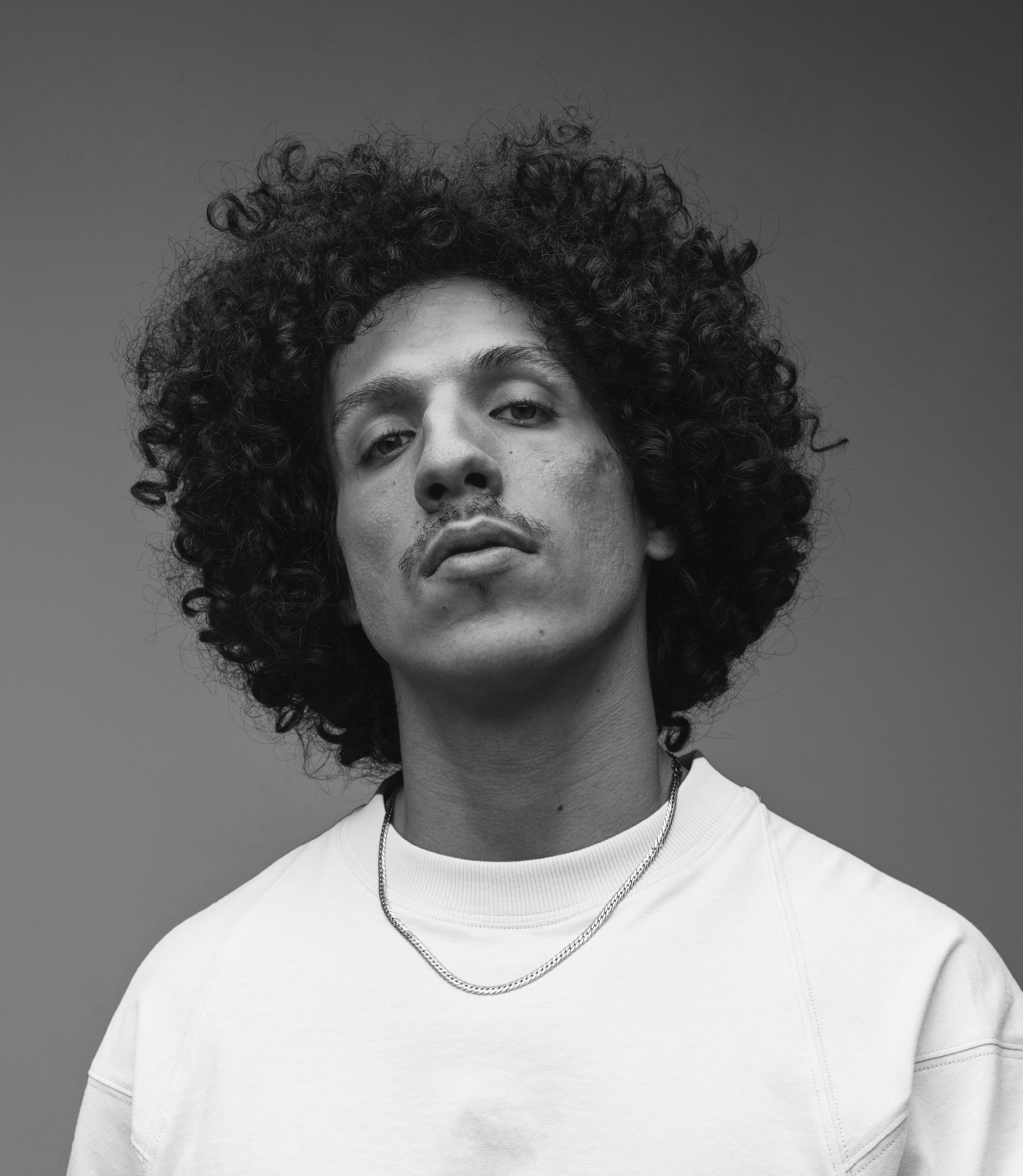 Rilès - Earn royalties from songs performed by Rilès | Bolero